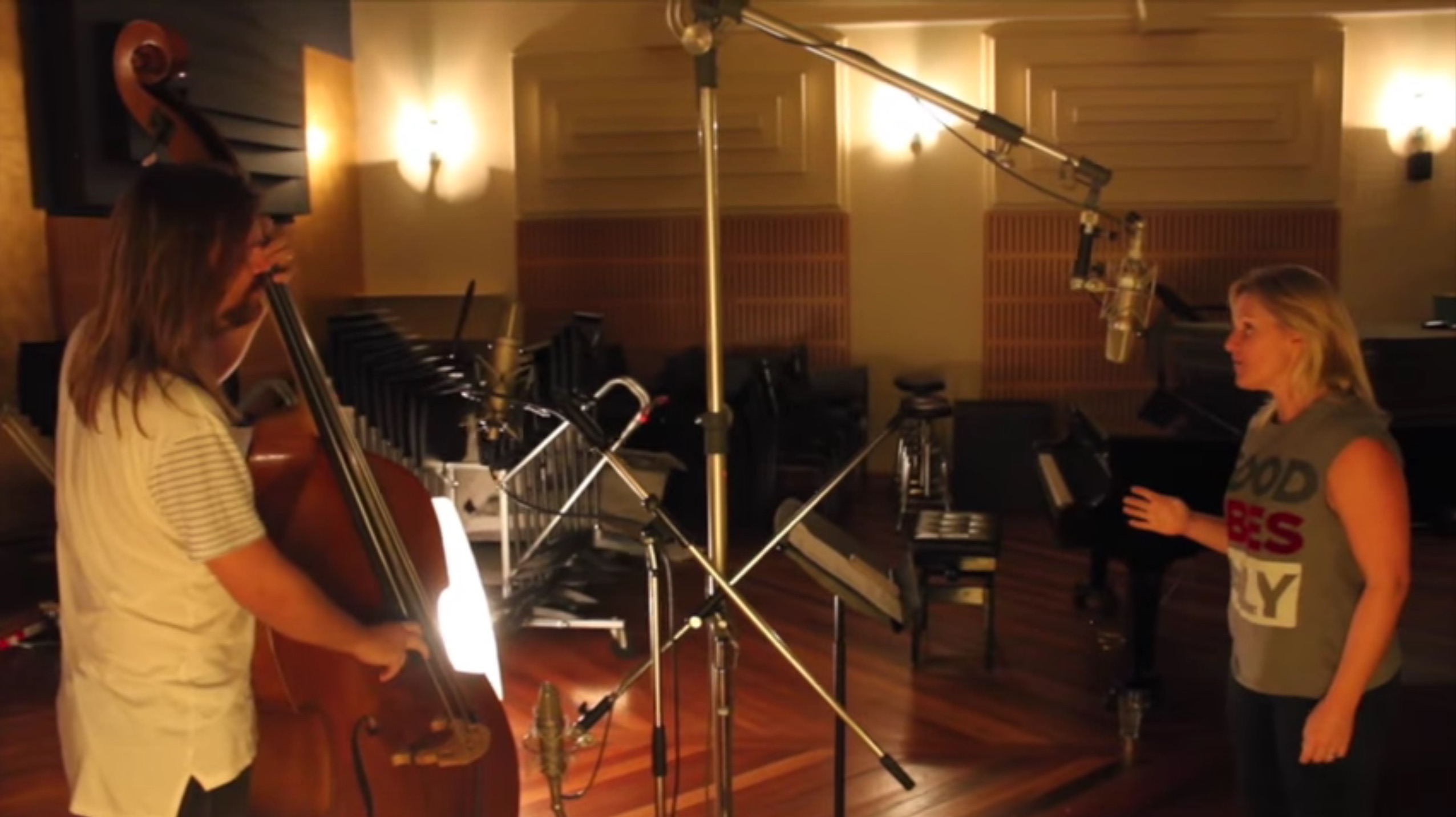 Emma Pask sings AFRO BLUE - Emma Pask